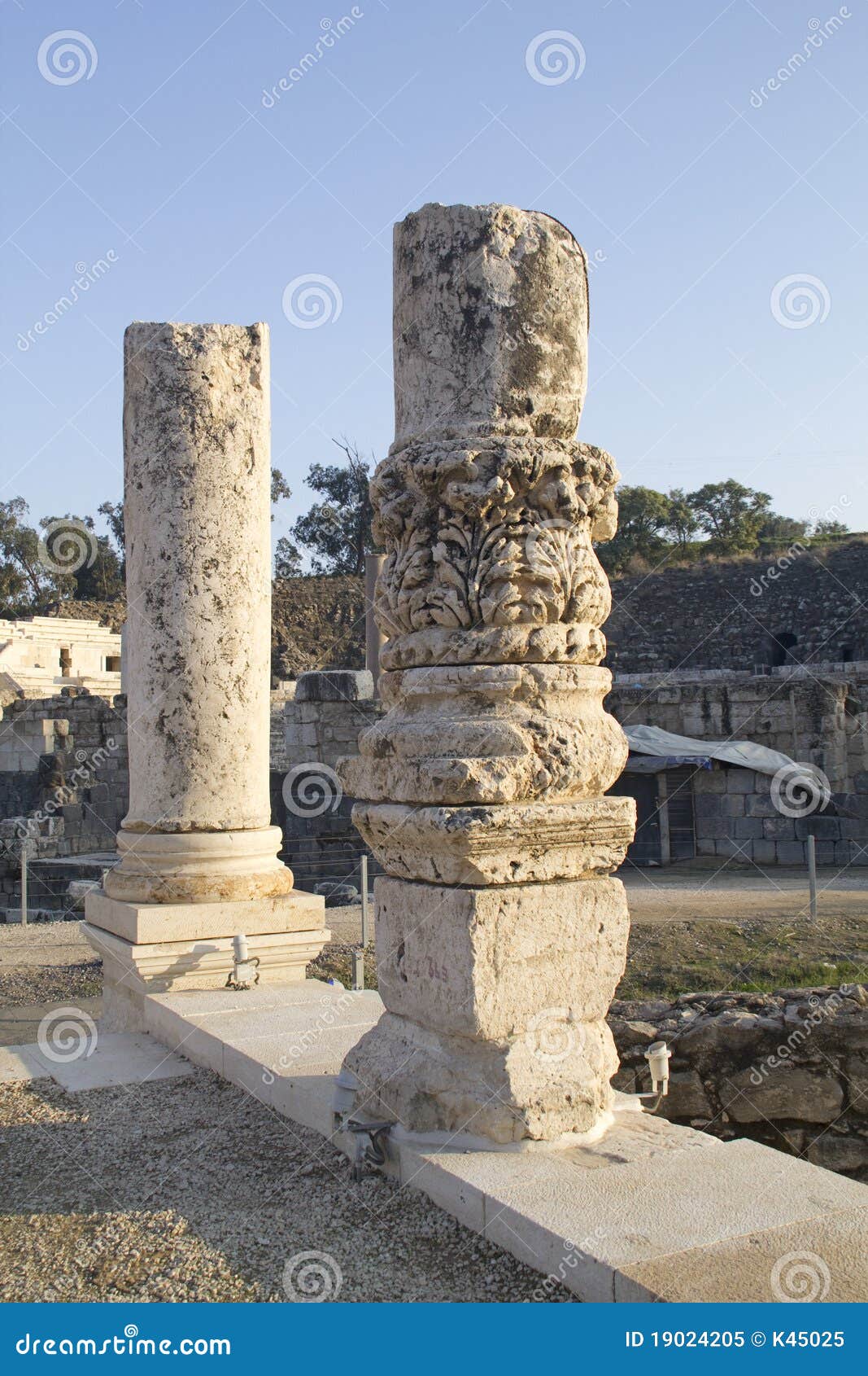 Ancient Pillars of Ruined Roman Temple Stock Image - Image of stone ...