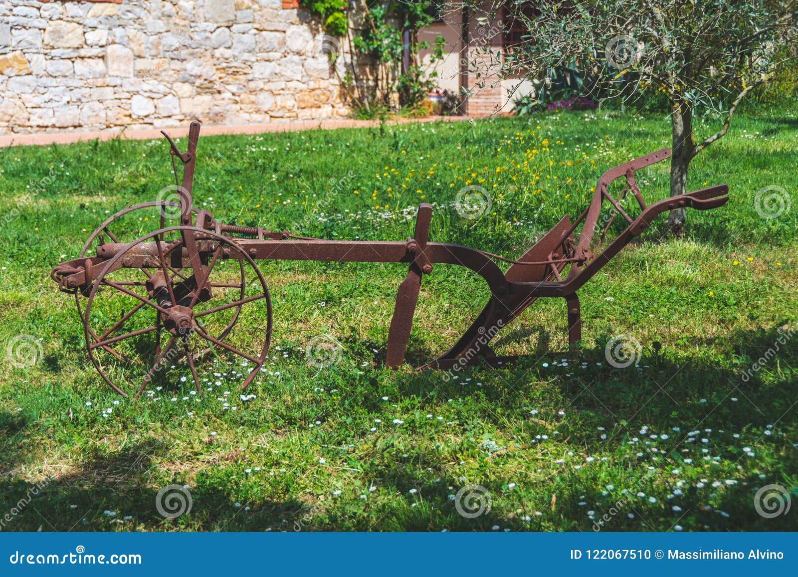 Ancient Seeder Stock Photography | CartoonDealer.com #10869602