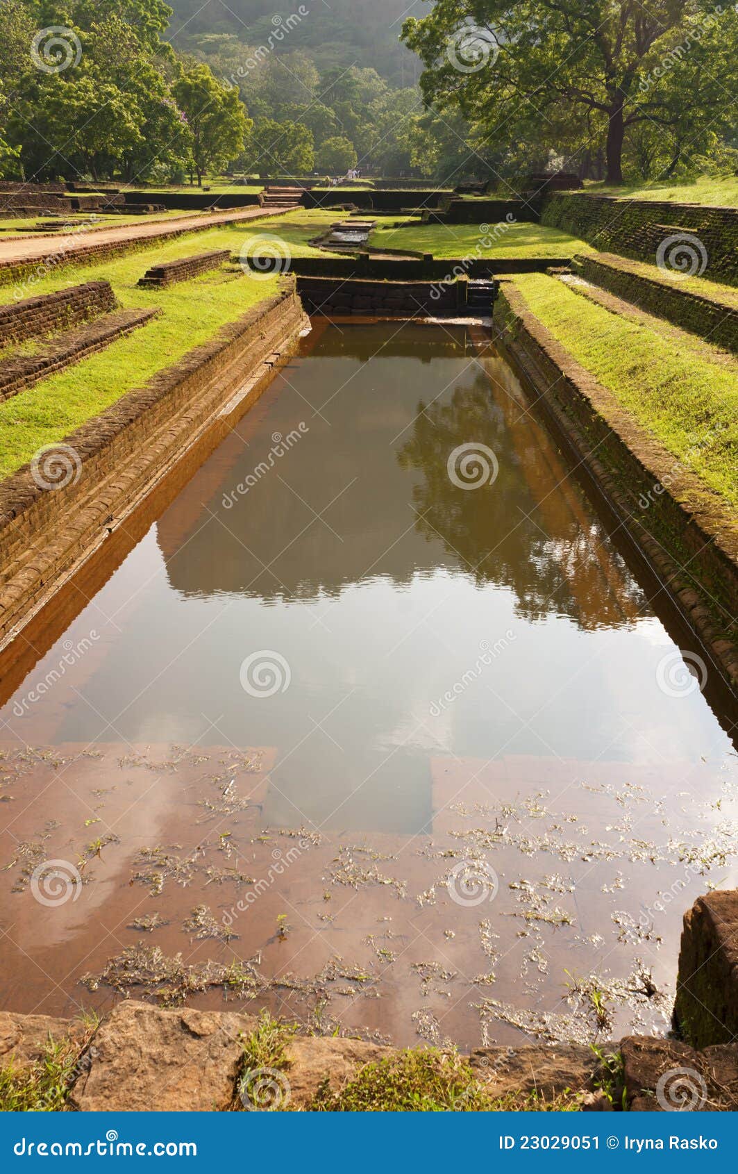 Ancient Pool in Rock Fortress and Palace Stock Image - Image of famous ...