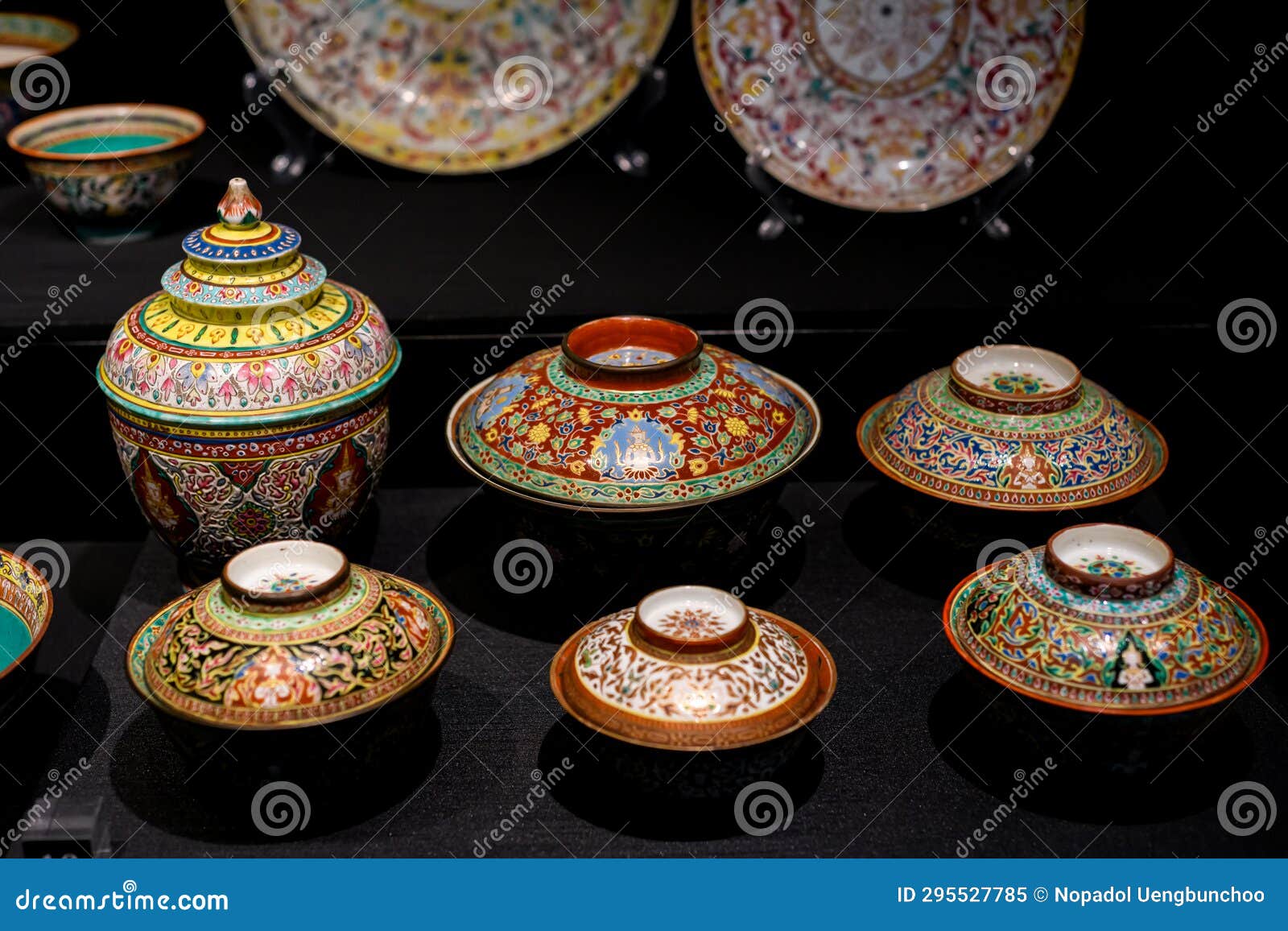 Ancient Porcelain Containers are on Display at the National Museum of ...
