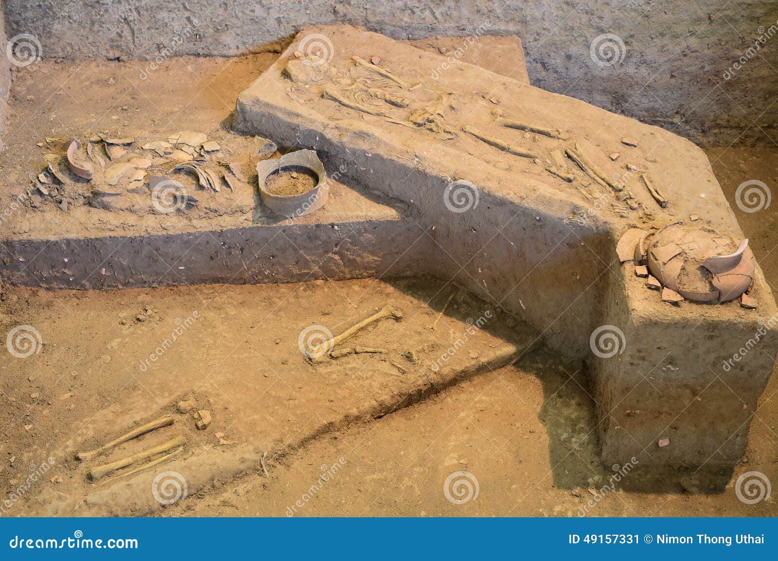 Ancient Pottery of Ban Chiang, Thailand Stock Image - Image of ...