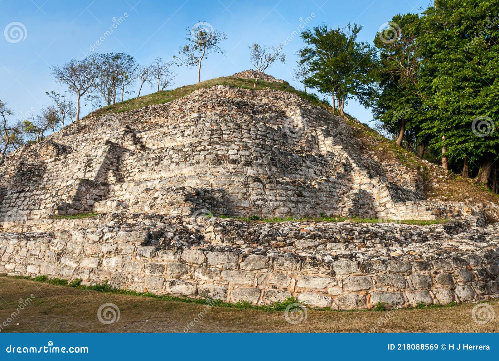 An Ancient Pyramid in the Yucatan Stock Image - Image of town, yucatan ...