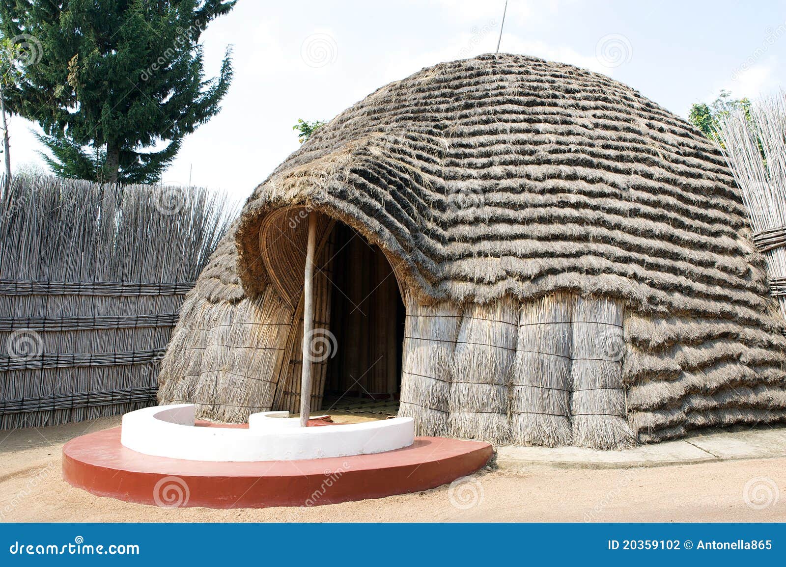 The Ancient Queen S Palace in Nyanza Editorial Photography - Image of ...