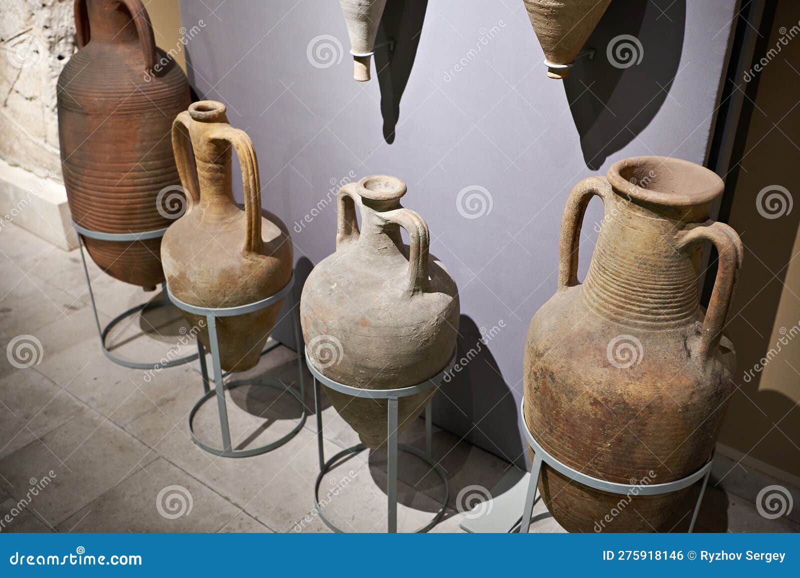 Ancient roman amphoras editorial photo. Image of archaeology - 275918146