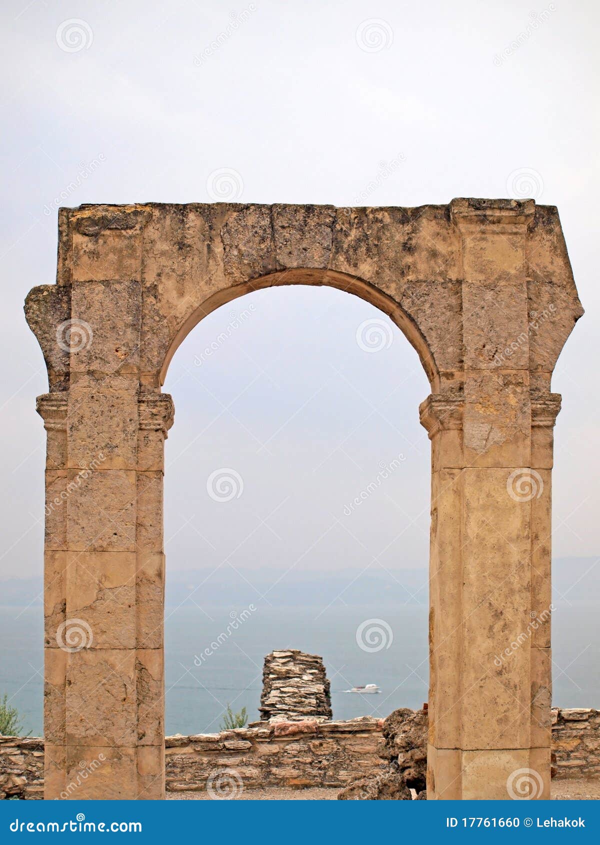 Ancient Roman arch stock photo. Image of lake, landscape - 17761660
