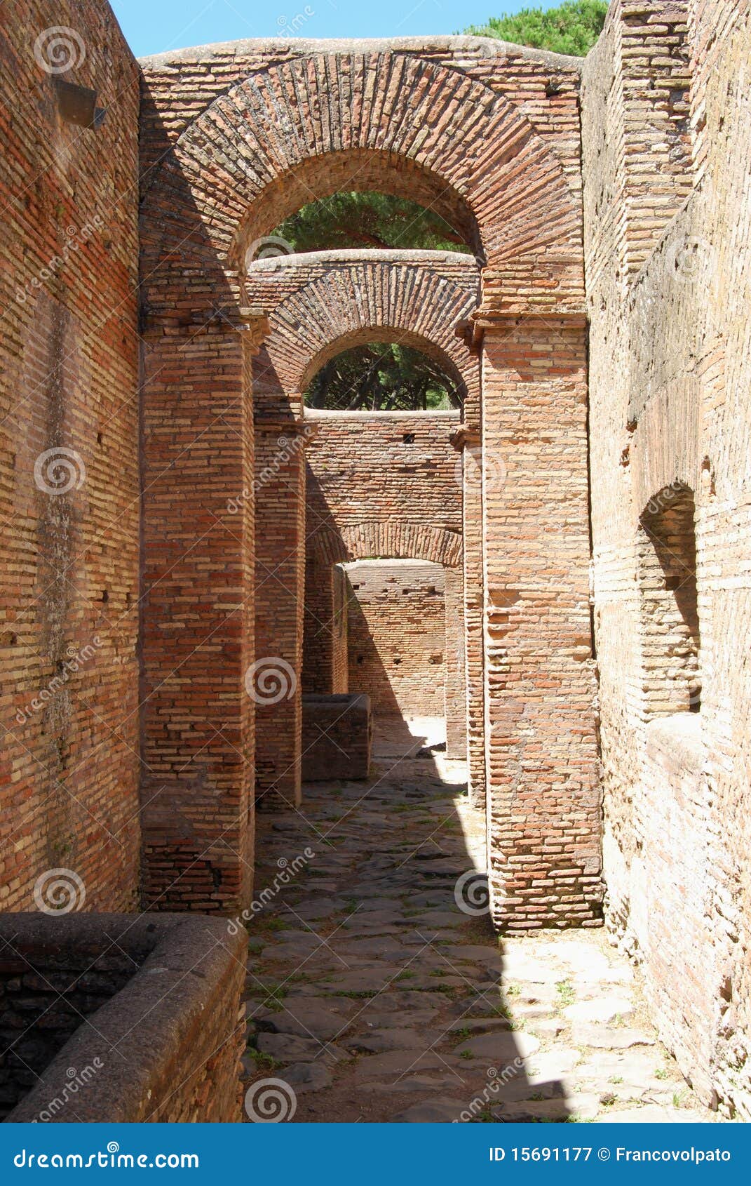 Ancient Roman Arches stock image. Image of digs, walls - 15691177