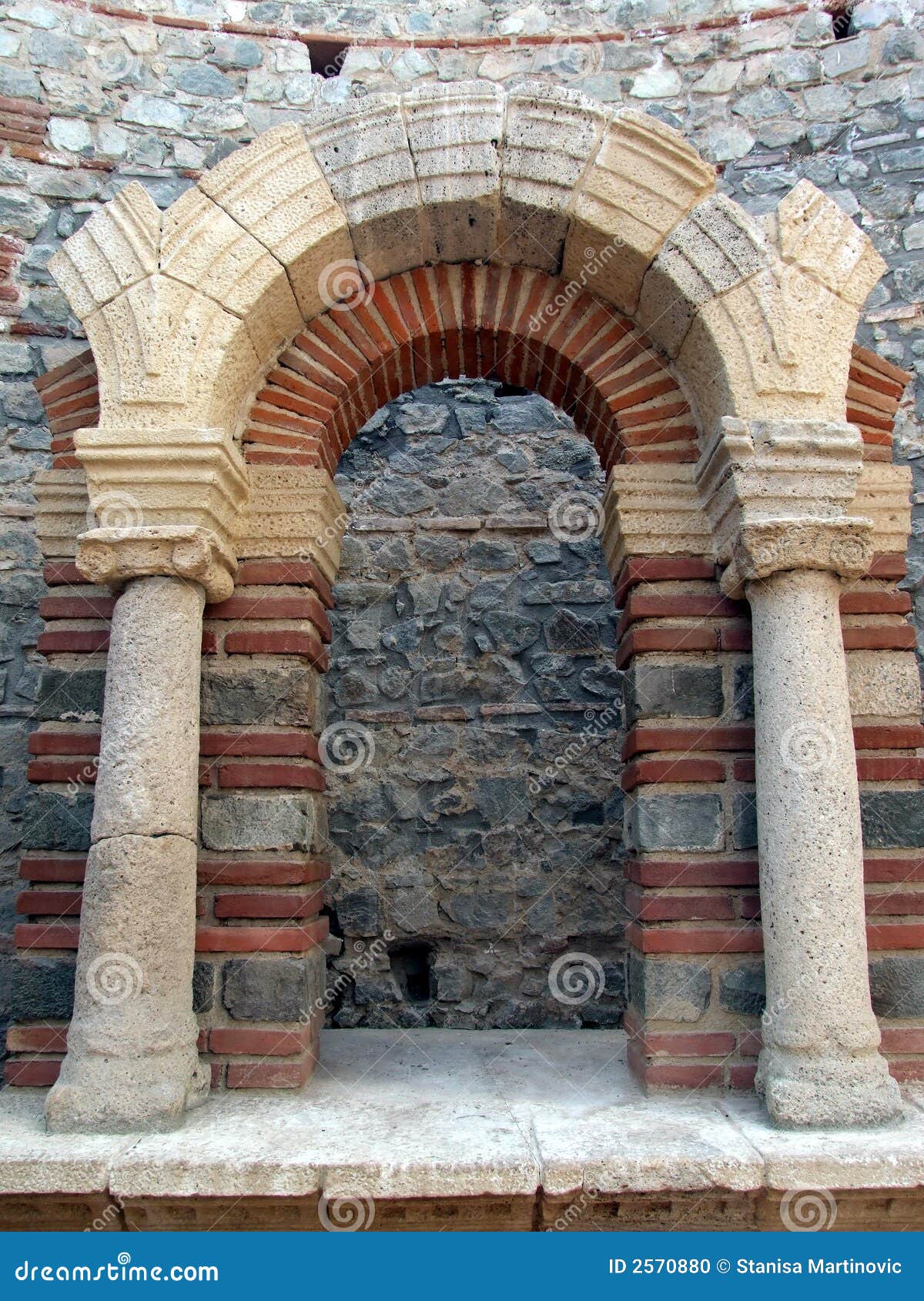 Ancient roman gate stock photo. Image of history, pillar - 2570880