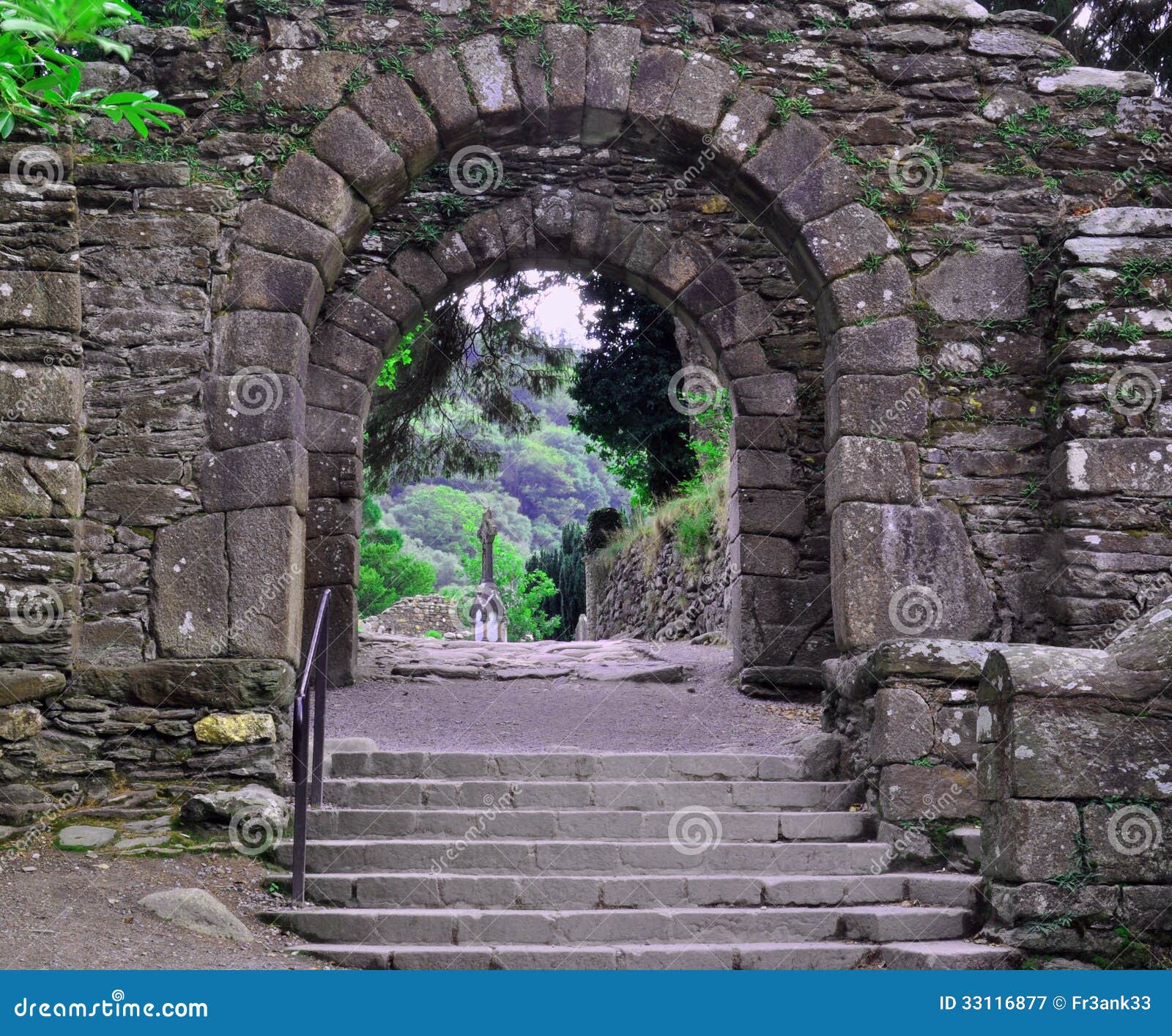 Ancient Ruins Ireland stock image. Image of arched, graveyard - 33116877