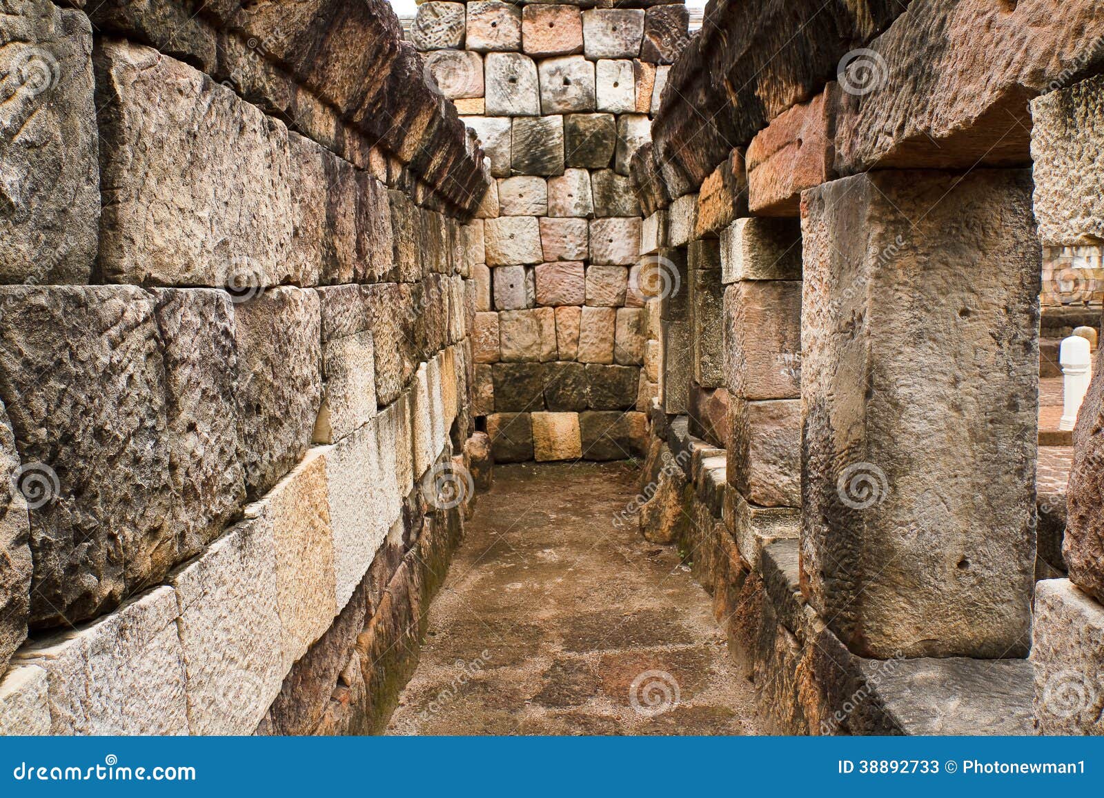 Ancient Sadok Kok Thom stock image. Image of asia, hindu - 38892733