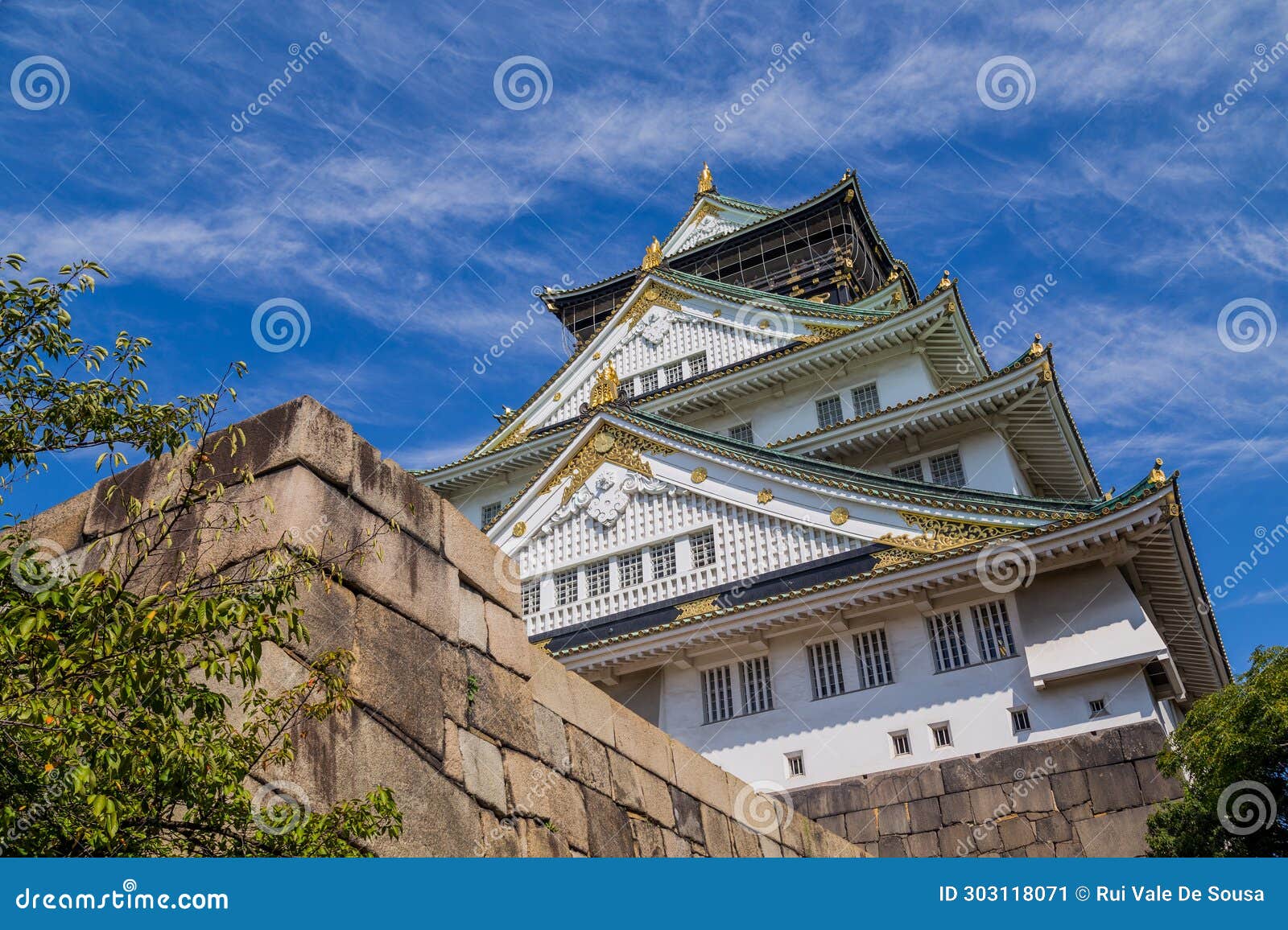 Ancient Samurai Castle of Himeji Editorial Photo - Image of entrance ...