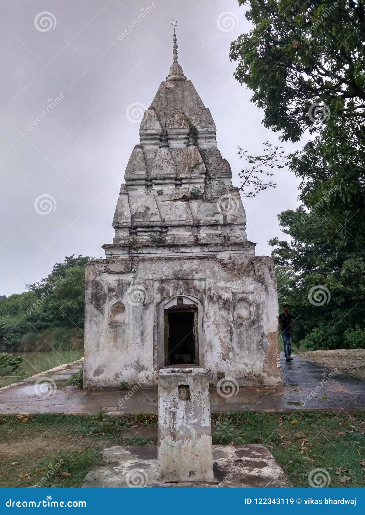 Ancient Shiv Temple editorial stock image. Image of temple - 122343119