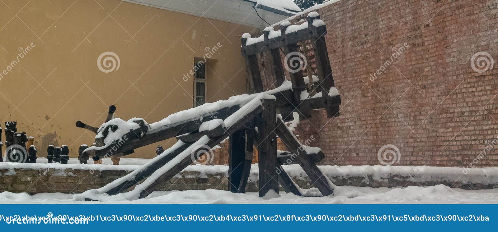 Ancient Siege Machines and Weapon Stock Photo - Image of shooting ...