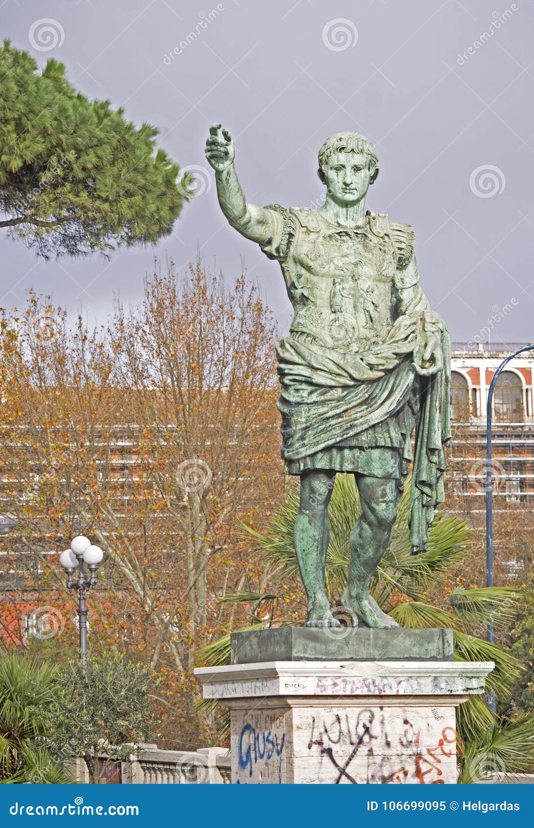 Statue of Julius Caesar in Naples Editorial Image - Image of city, gulf ...