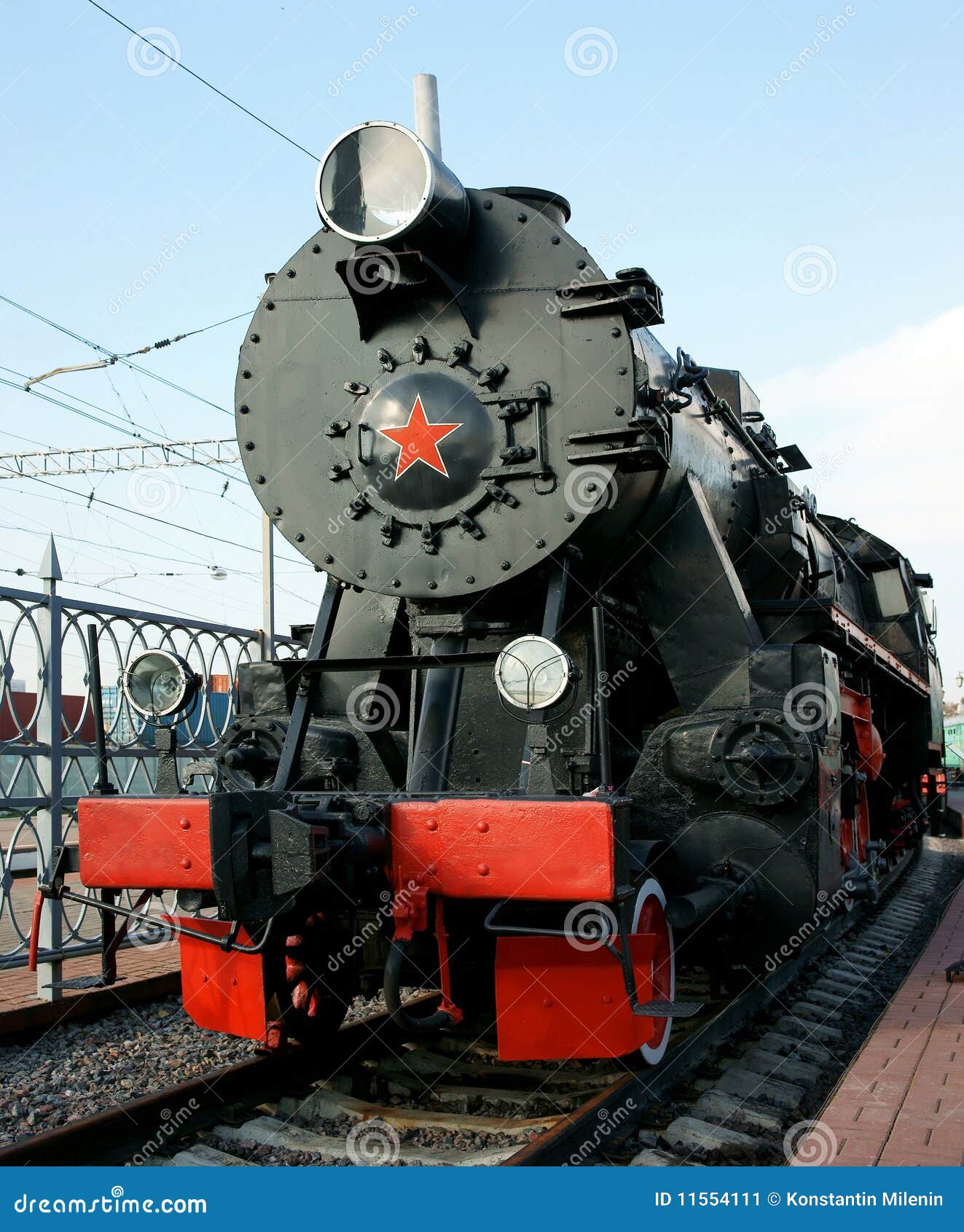 Ancient Steam Locomotive In Steam. Live Steam Around Mechanical Royalty ...