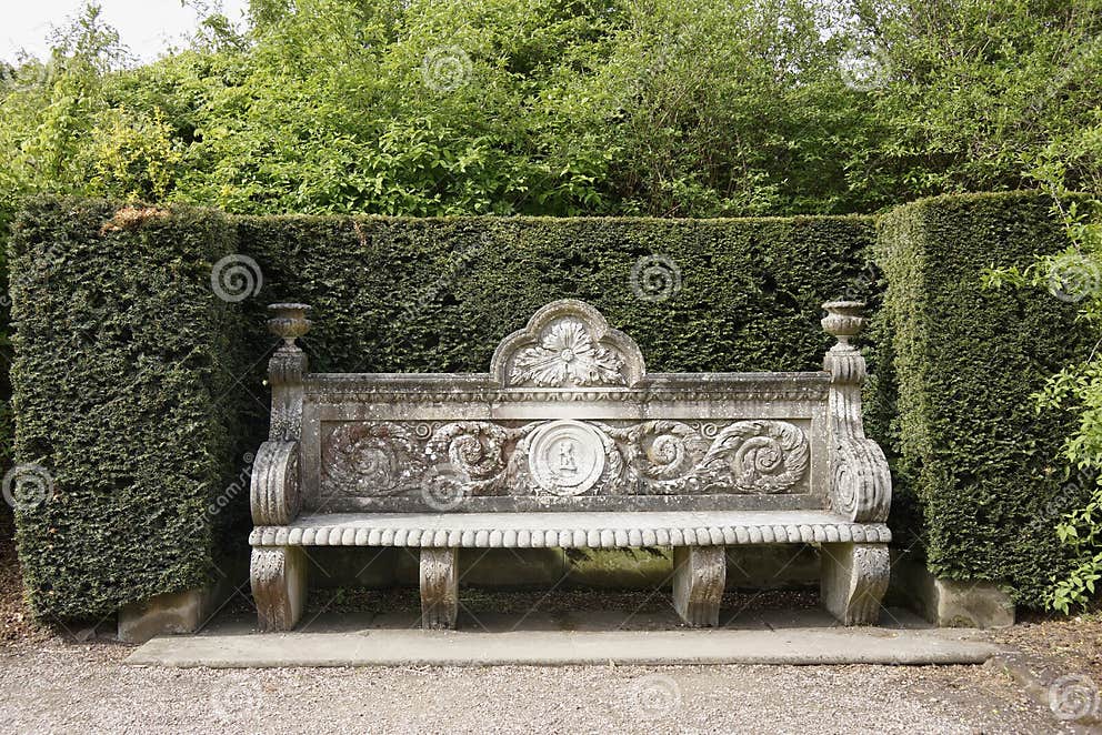 Ancient Stone Bench in Park Stock Photo - Image of place, leaves: 31513944