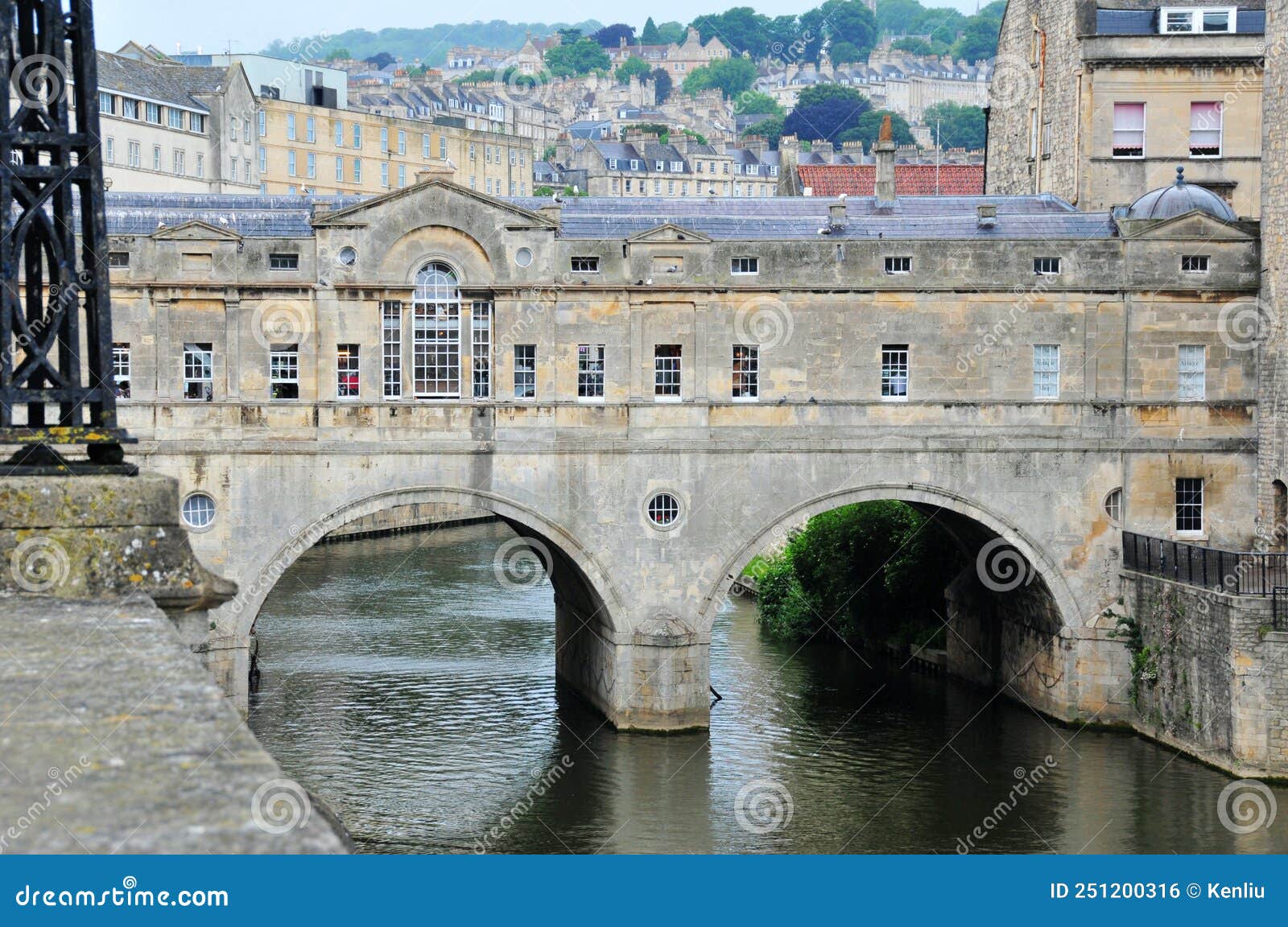An Ancient Stone Bridge in Bath, England Stock Photo - Image of ...