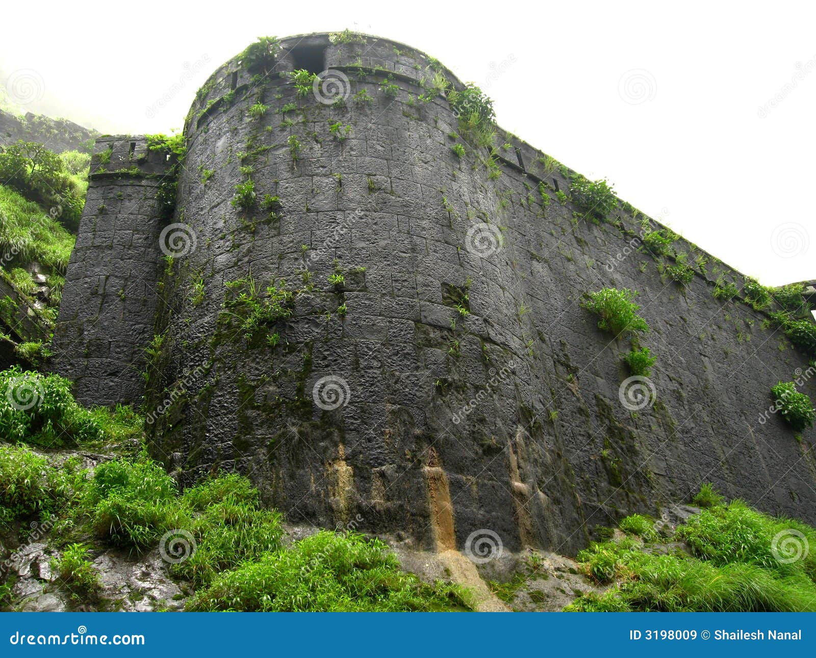 Ancient Stone Fortress Wall Stock Image - Image of green, barrier: 3198009