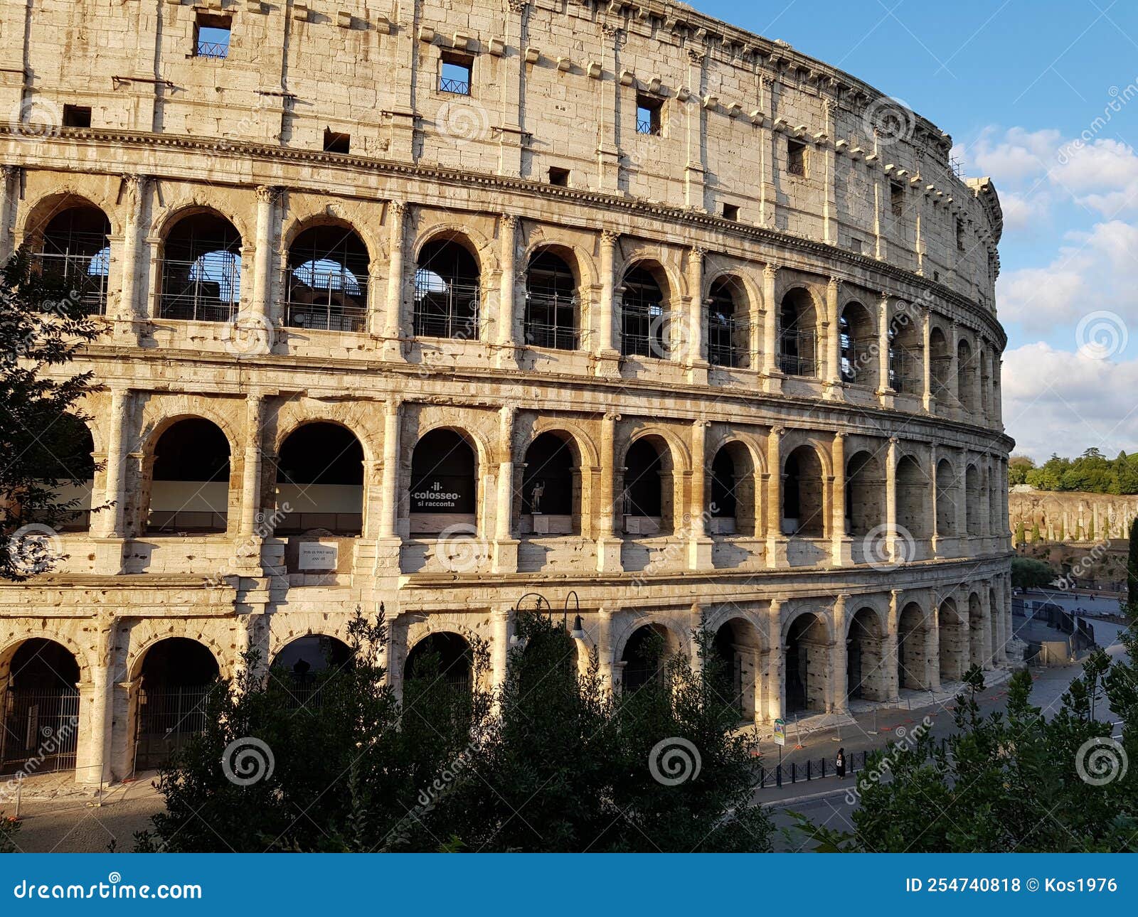 Ancient Stone Walls of the Roman Colosseum Stock Illustration ...