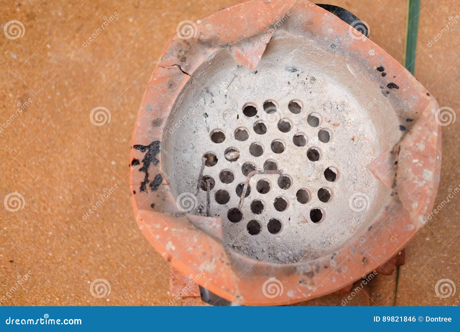 An Ancient Stove With A Kettle And A Frying Pan In An American House ...