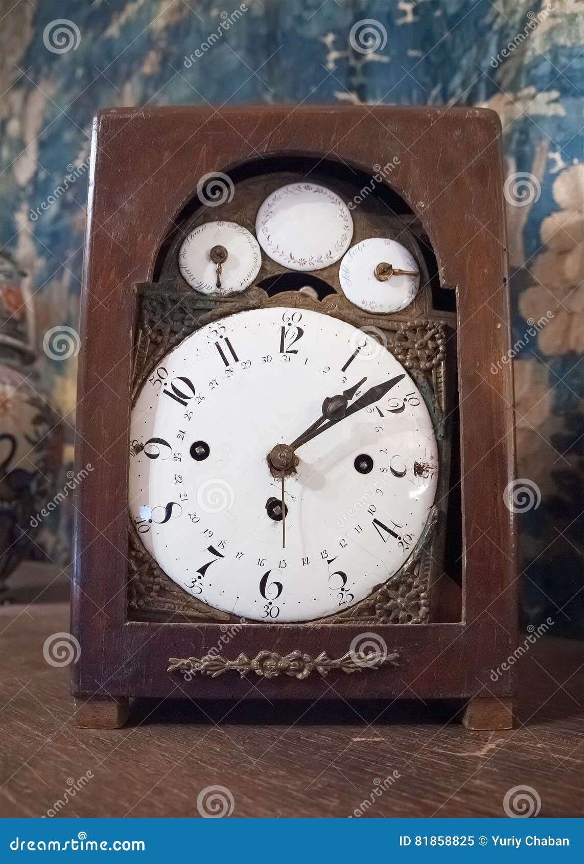 Ancient table clock stock image. Image of decoration - 81858825
