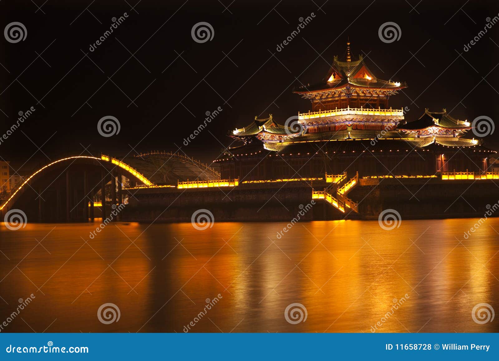 Ancient Temple Night Jinming Lake Kaifeng China Stock Photo - Image of ...