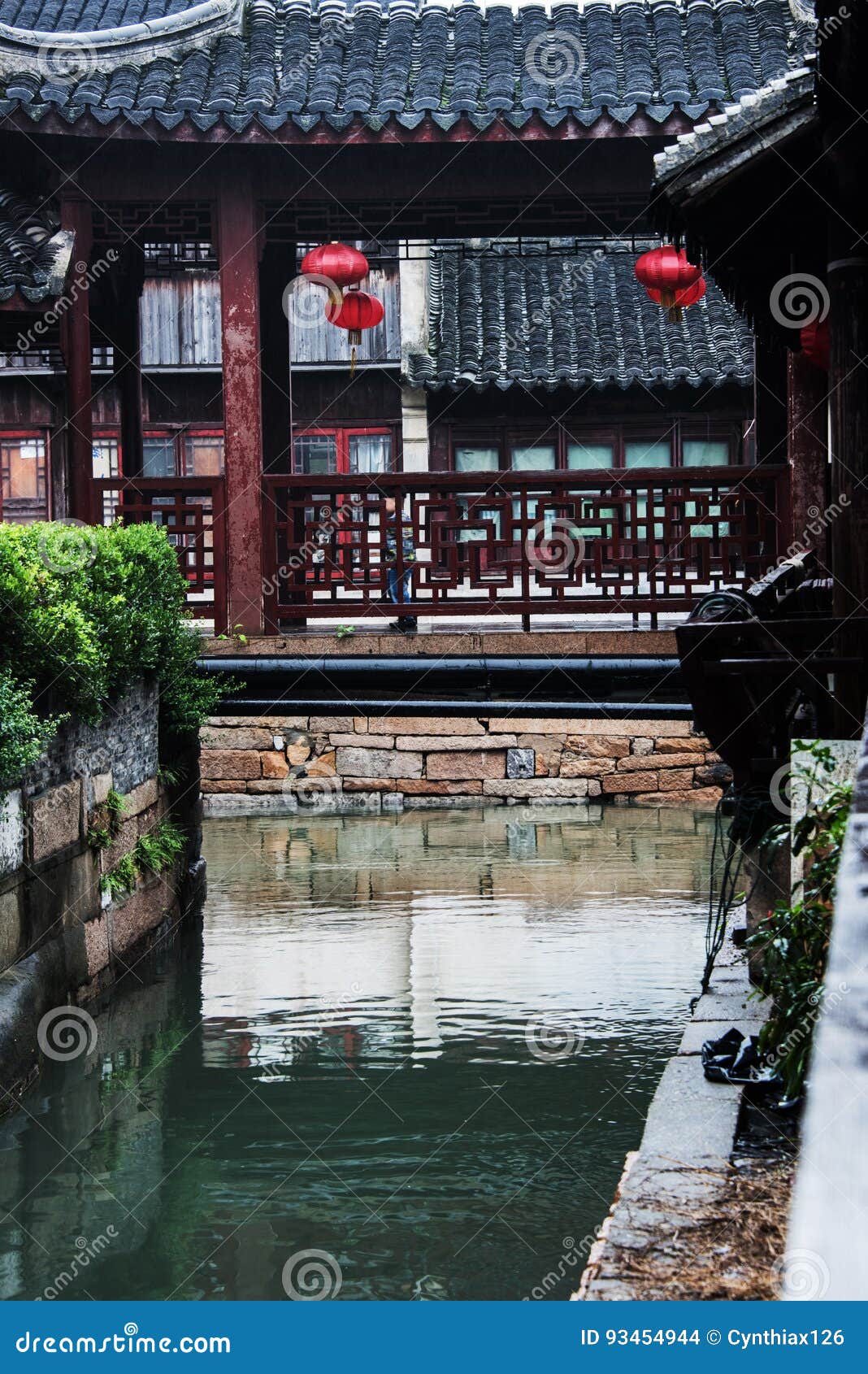 The ancient town of Suzhou editorial stock image. Image of river - 93454944