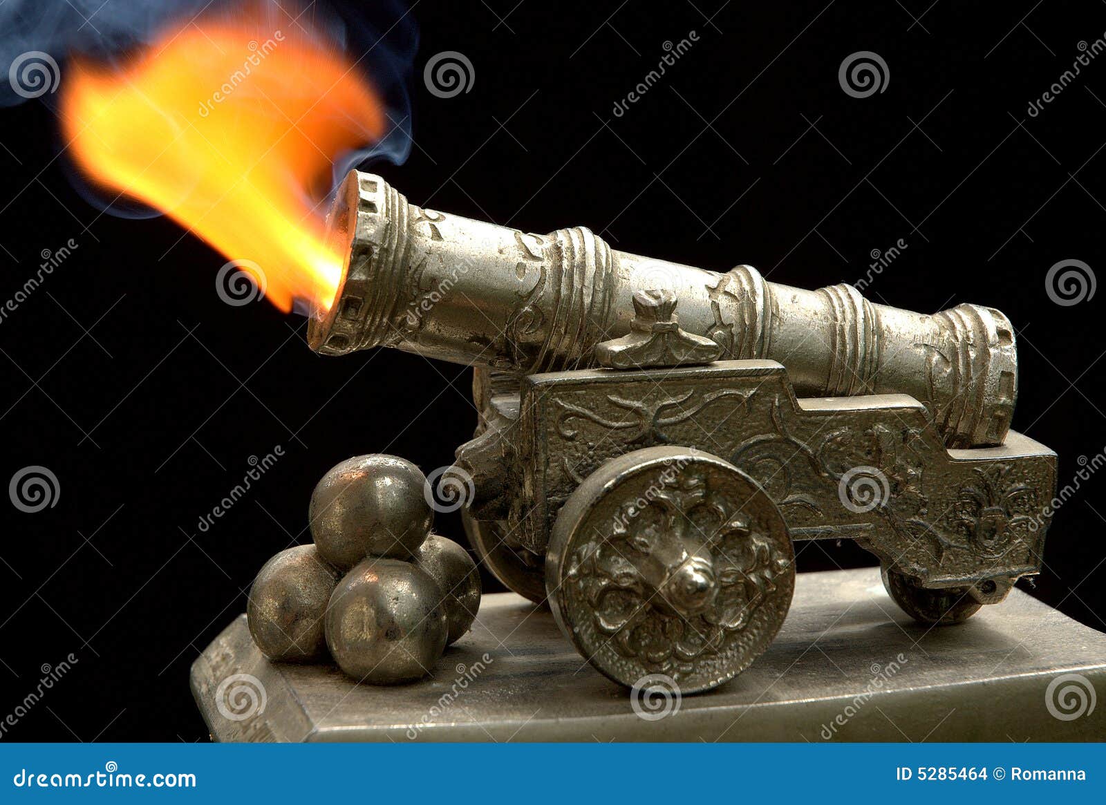 Ancient toy gun stock photo. Image of close, gunnery, model - 5285464