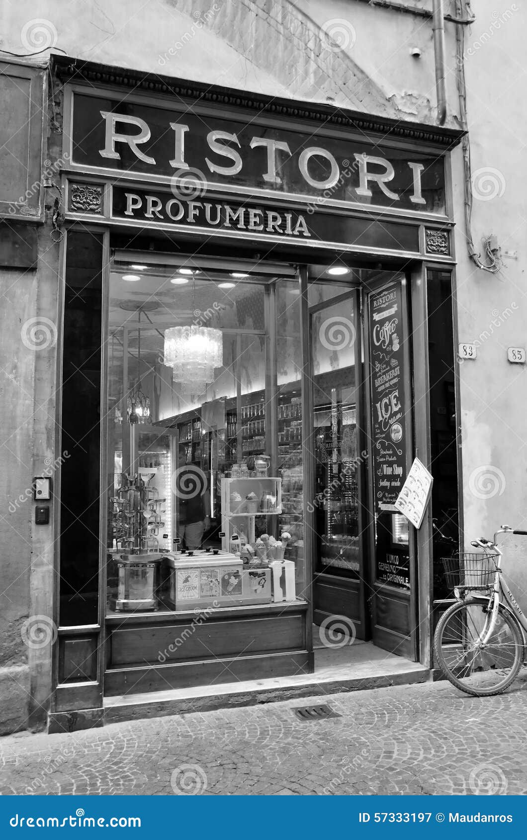 Ancient and typical store editorial photography. Image of editorial ...