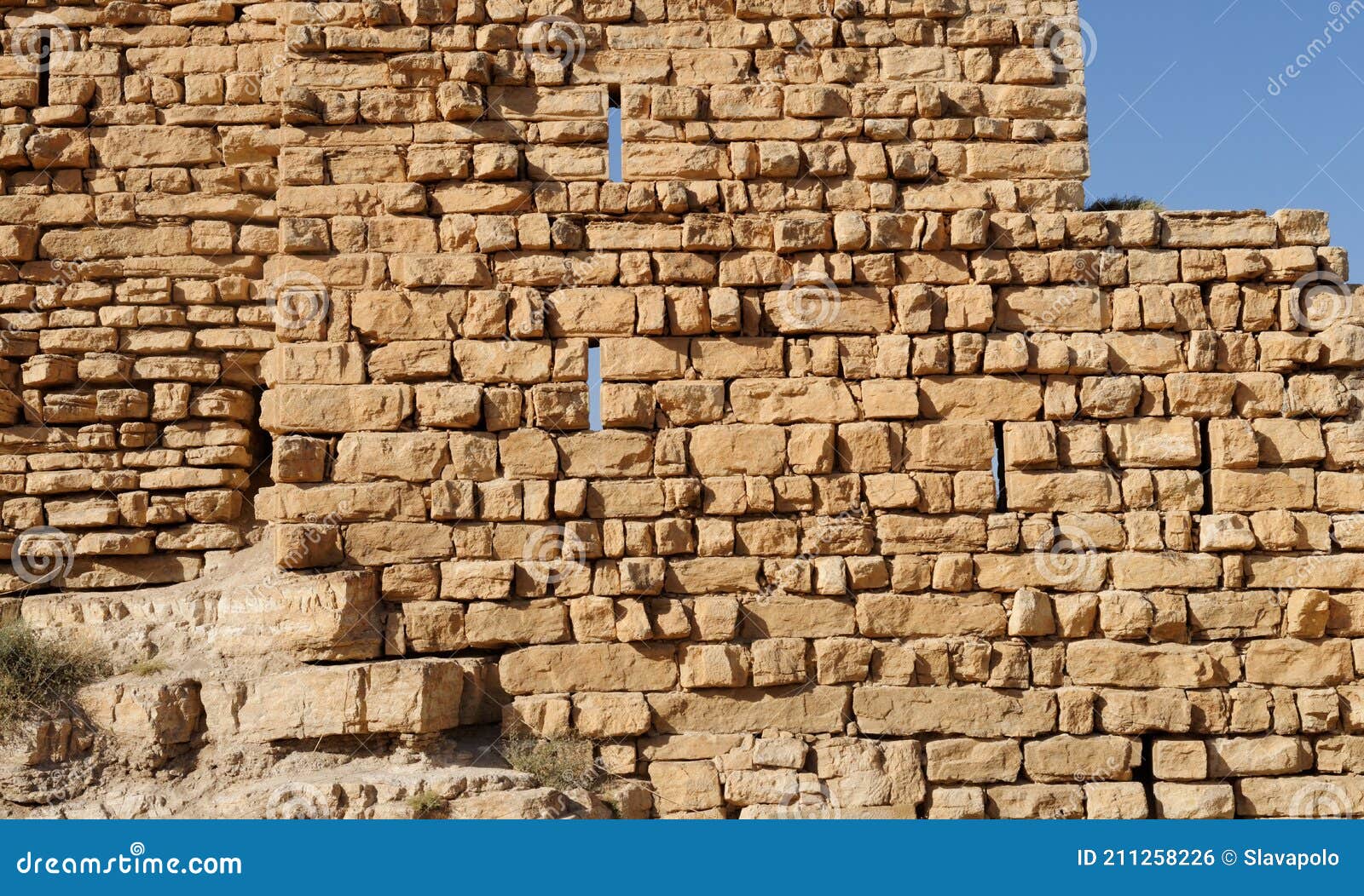 Ancient Wall of Medieval Kerak Castle in Jordan Stock Photo - Image of ...
