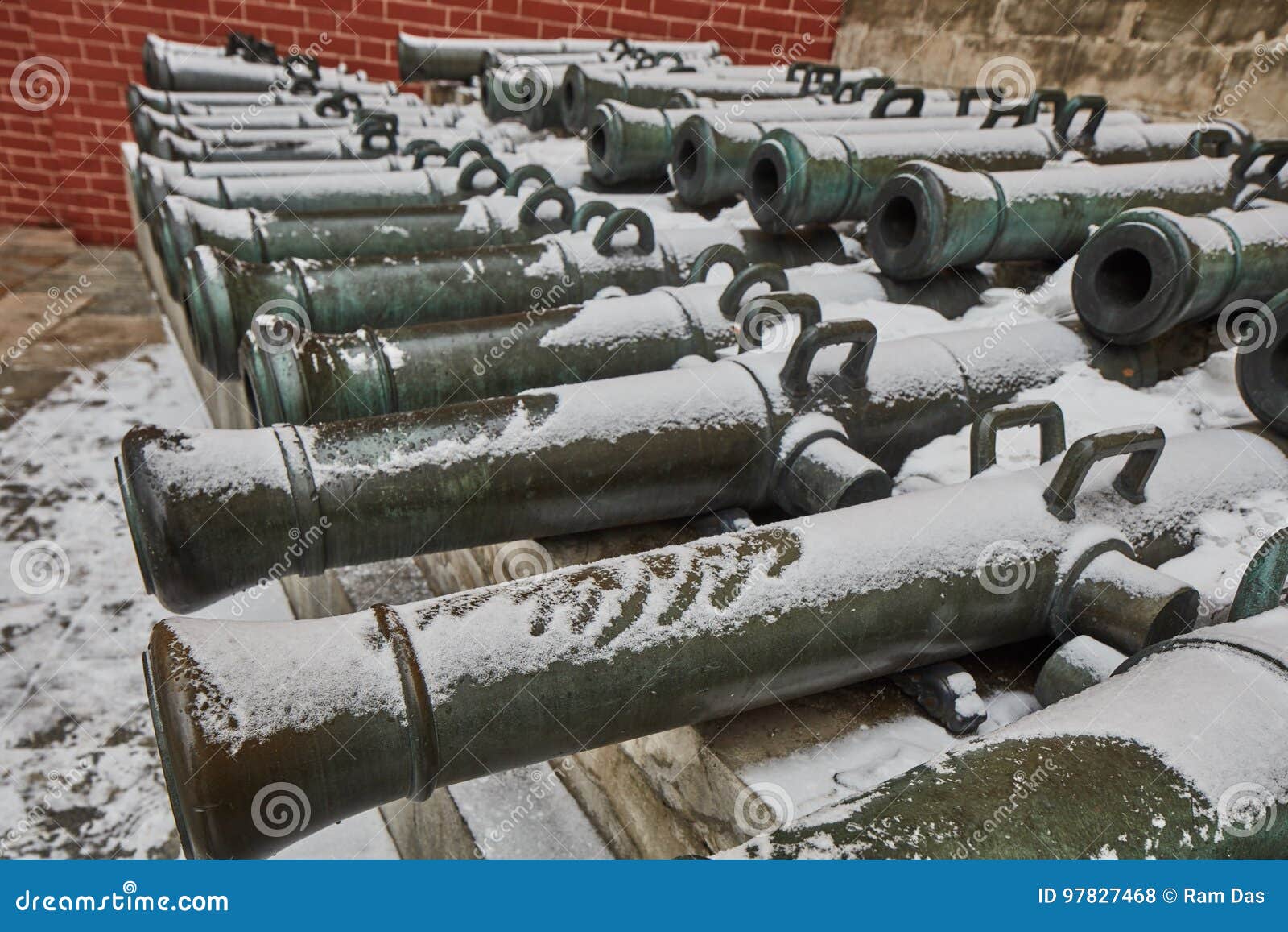 Ancient War Weapons in Kremlin, Moscow Stock Photo - Image of barrel ...
