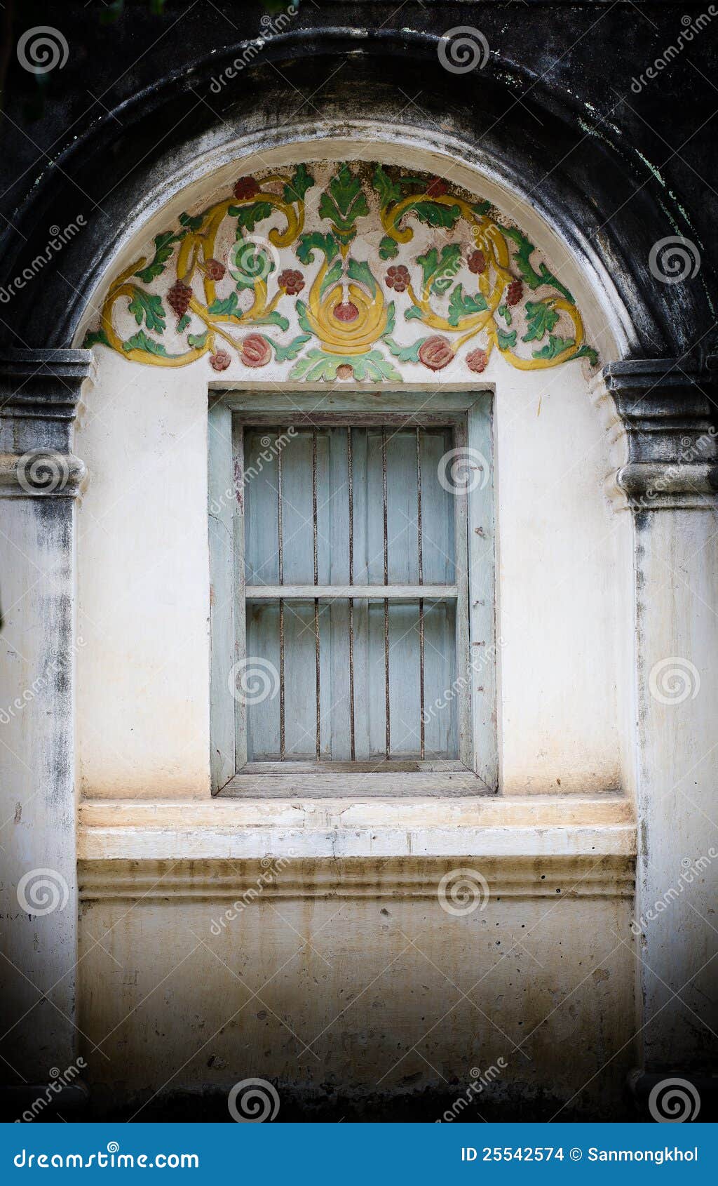 Ancient Window on the Old Pagoda at Old Temple,TH. Stock Photo - Image ...