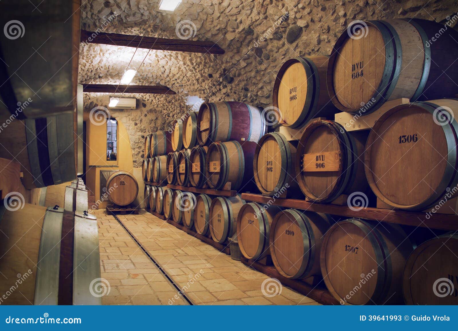 Ancient wine cellar stock image. Image of beverage, basement - 39641993