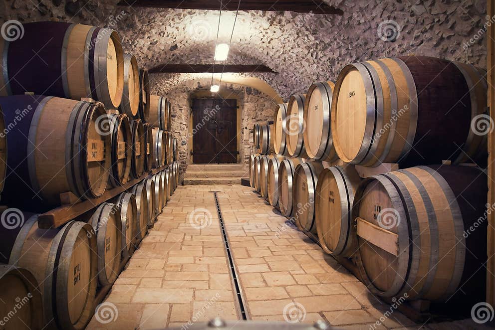 Ancient wine cellar stock photo. Image of vine, vintage - 39642194