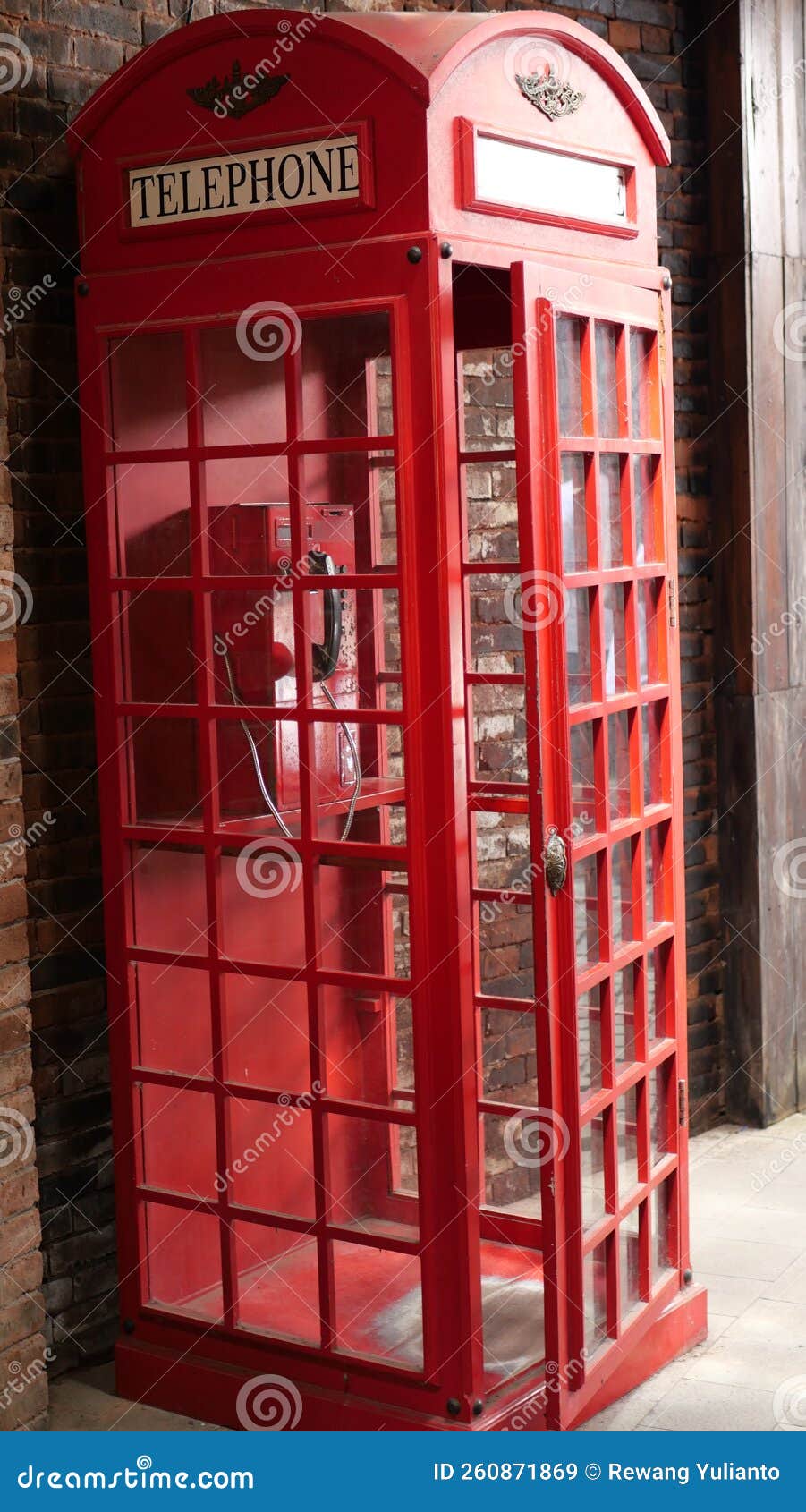Ancient Wired Coin Telephone Room Box Stock Image - Image of telephone ...