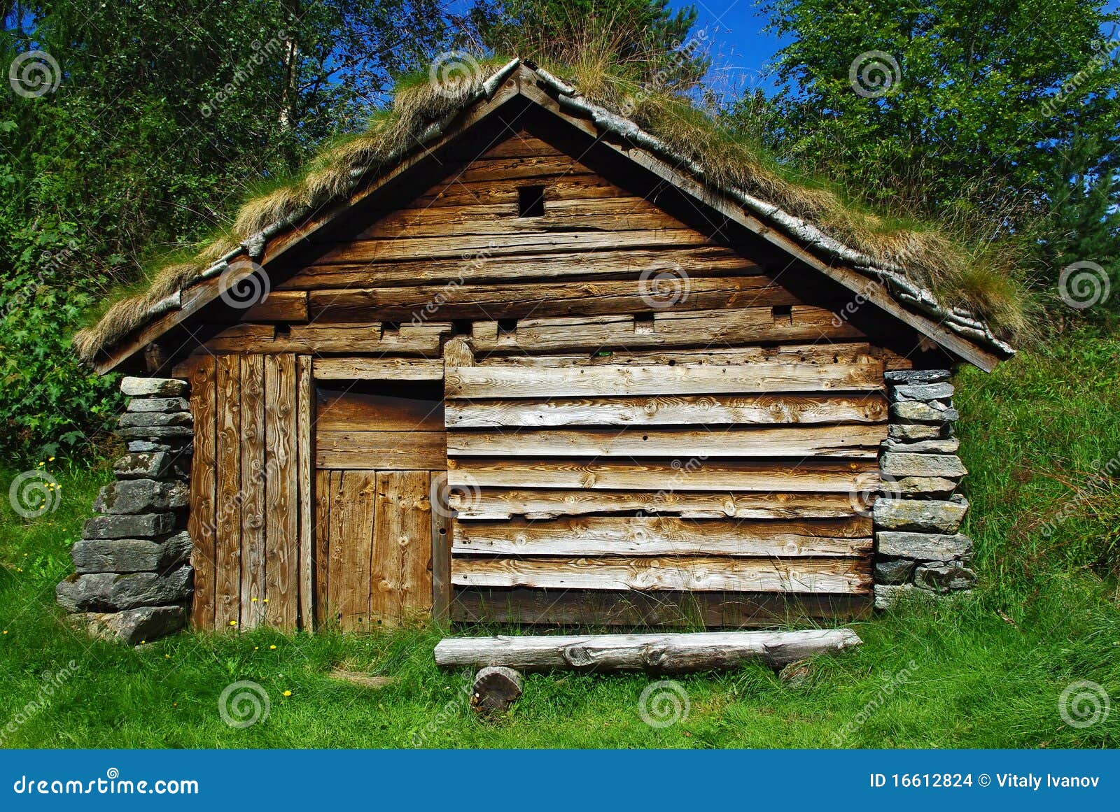Ancient wooden hut stock photo. Image of culture, norway - 16612824
