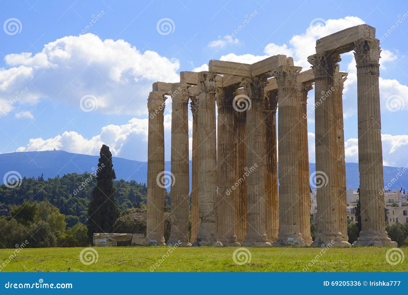 Ancient Zeus Palace in Athens, Greece Stock Photo - Image of attraction ...