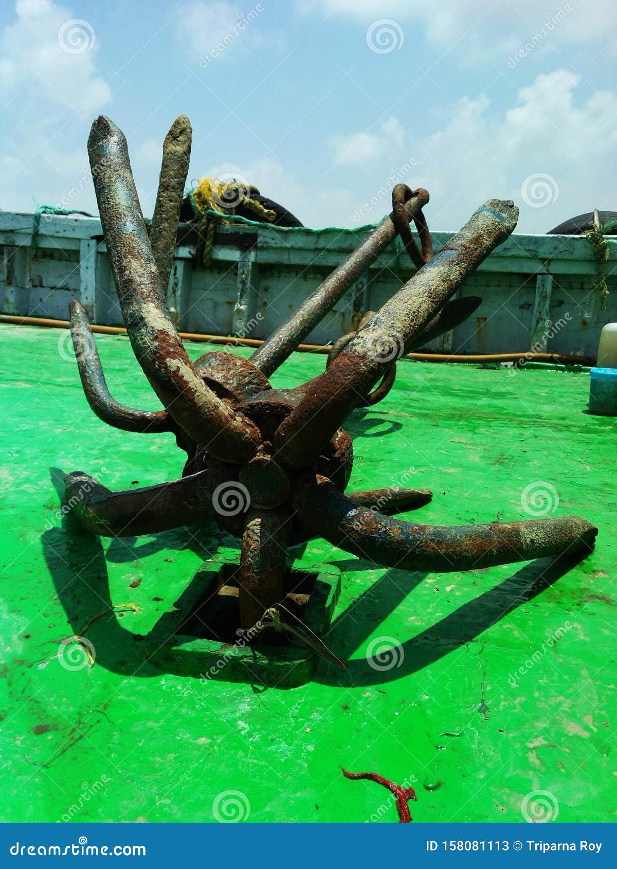 Ancla De Un Barco Para Anclar Imagen de archivo - Imagen de anclaje ...