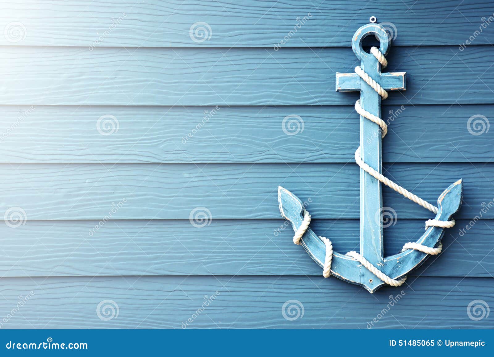 Ancla En Fondo De Madera Azul Imagen de archivo - Imagen de transporte ...
