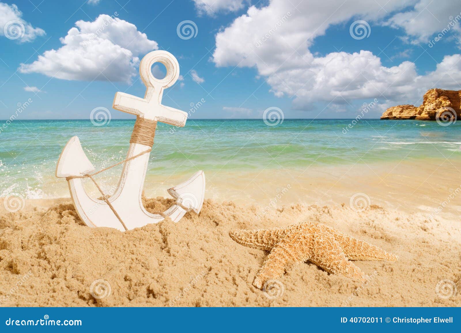 Ancla en la playa imagen de archivo. Imagen de océano - 40702011
