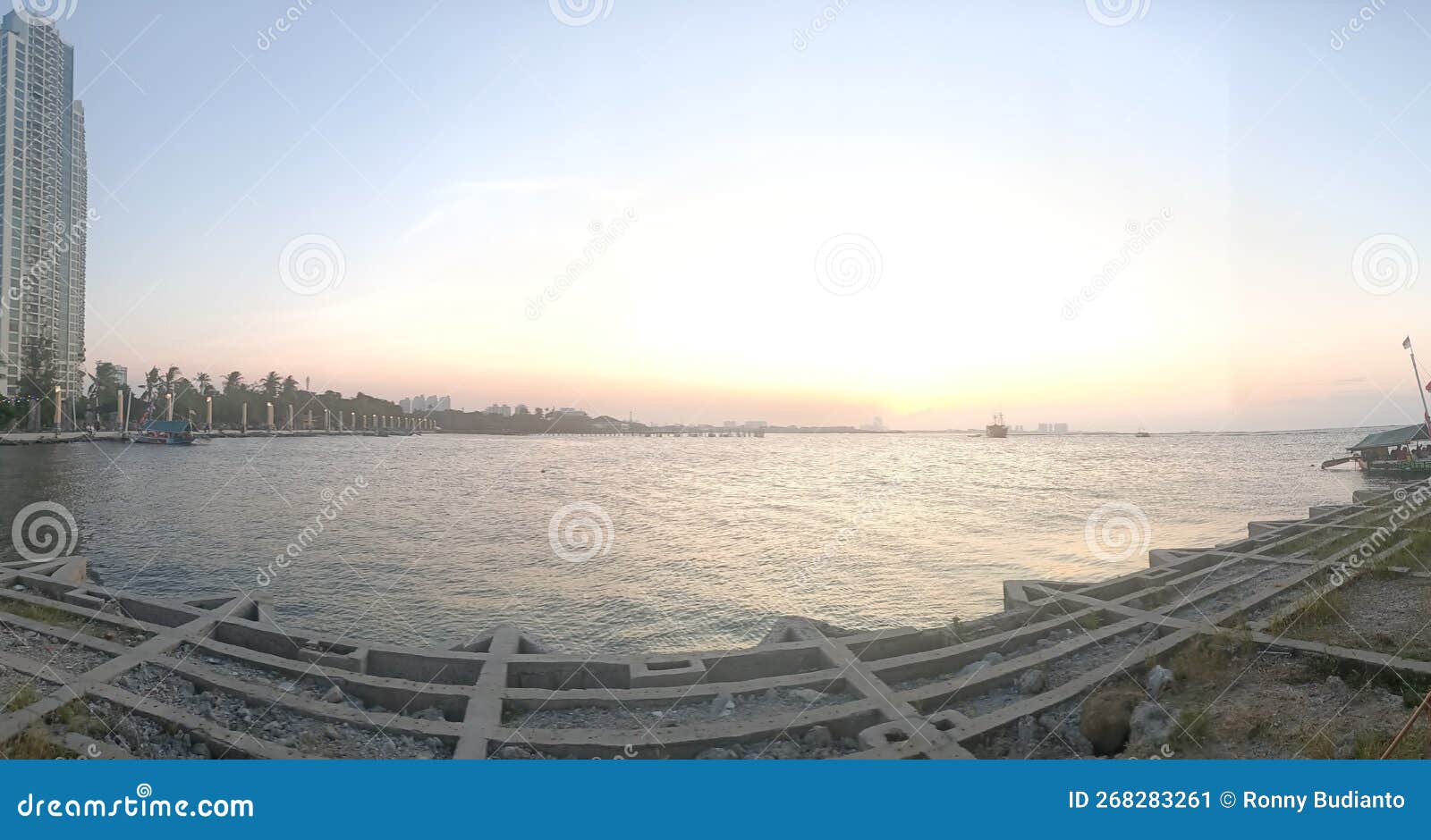 Ancol Beach Sunset stock image. Image of wave, boat - 268283261