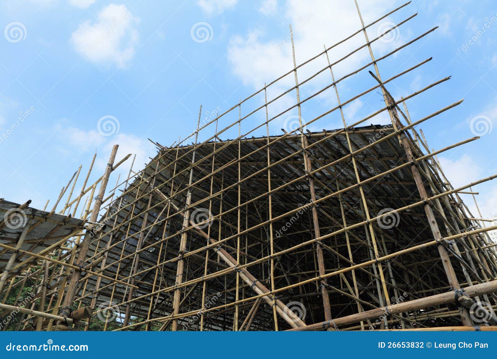 Andaime de bambu foto de stock. Imagem de workplace, ereto - 26653832