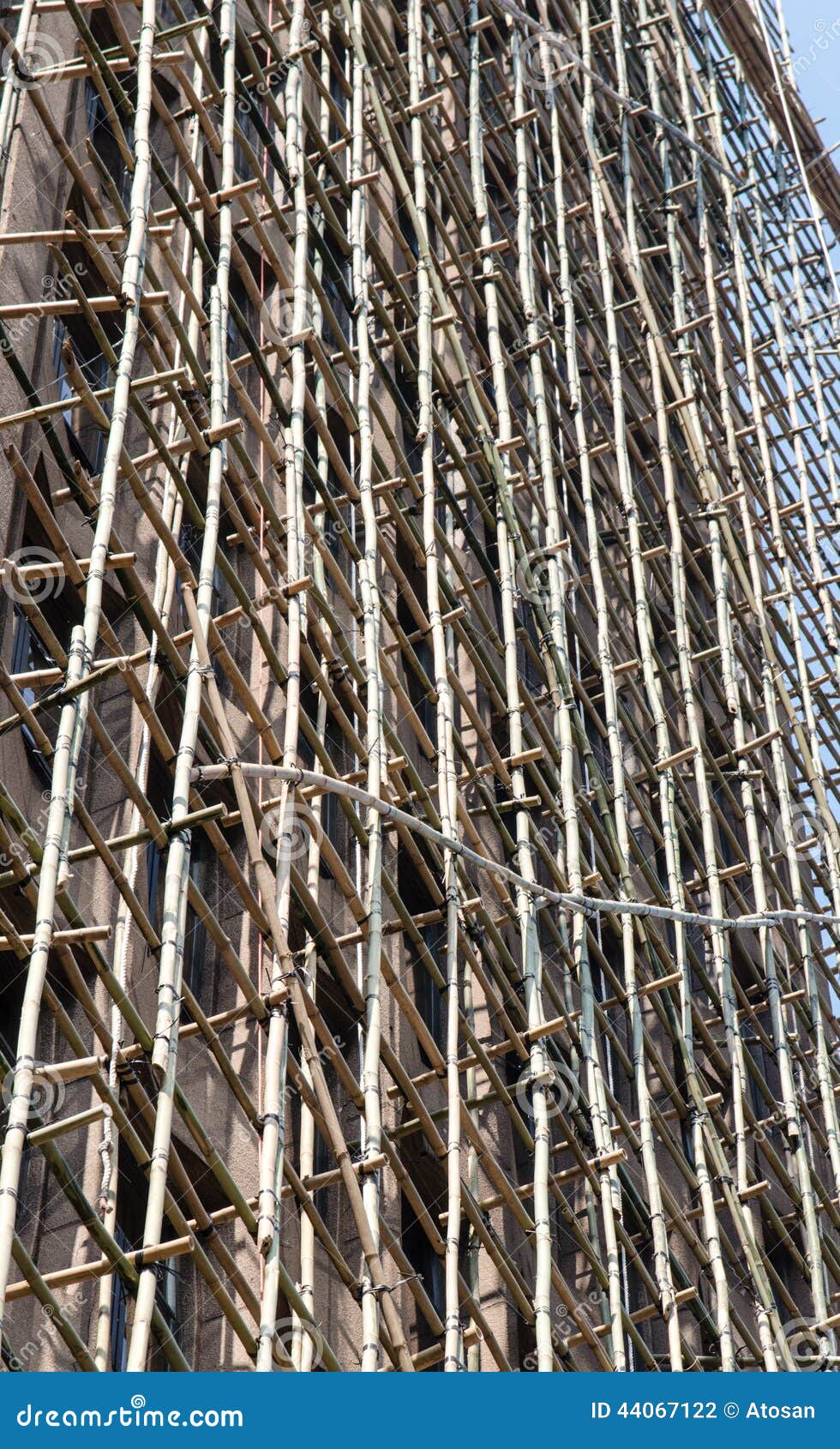 Andaimes de bambu foto de stock. Imagem de andaime, cena - 44067122