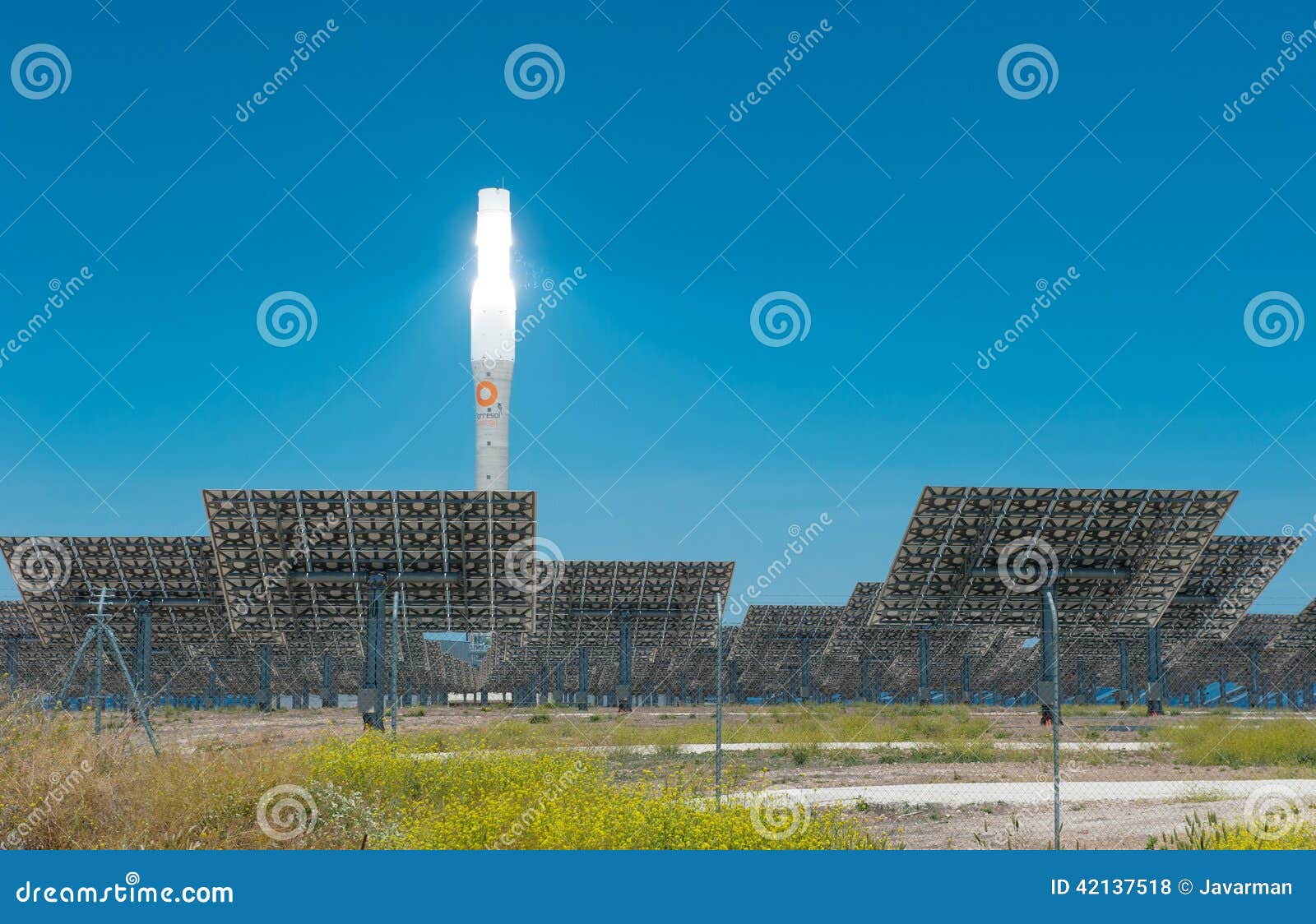 ANDALOUSIE, ESPAGNE - Avril, 24, 2012 : Centrale De Gemasolar Photo ...