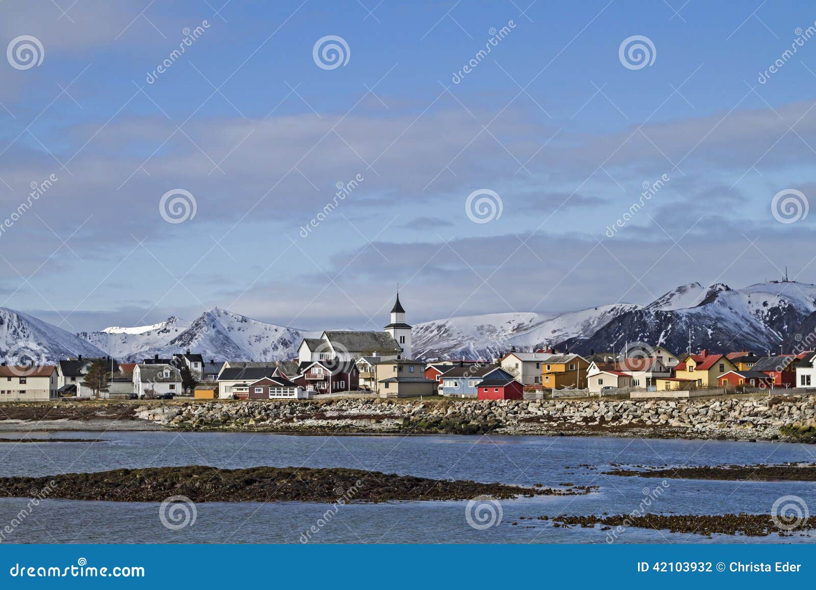 Andenes arkivfoto. Bild av trä, stad, snöig, athwart - 42103932