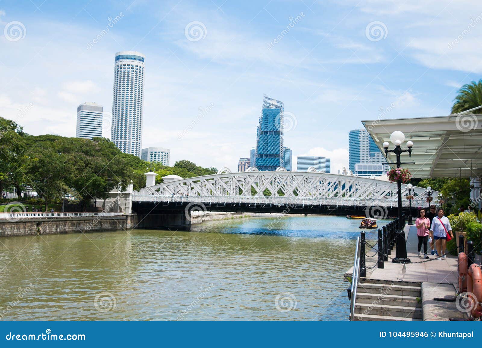 Anderson Bridge at Singapore River in Singapore Editorial Photo - Image ...