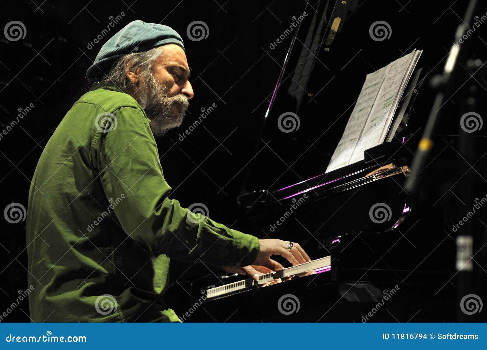 Andrea Alberti - Orchestra Mediterranea Editorial Stock Image - Image ...