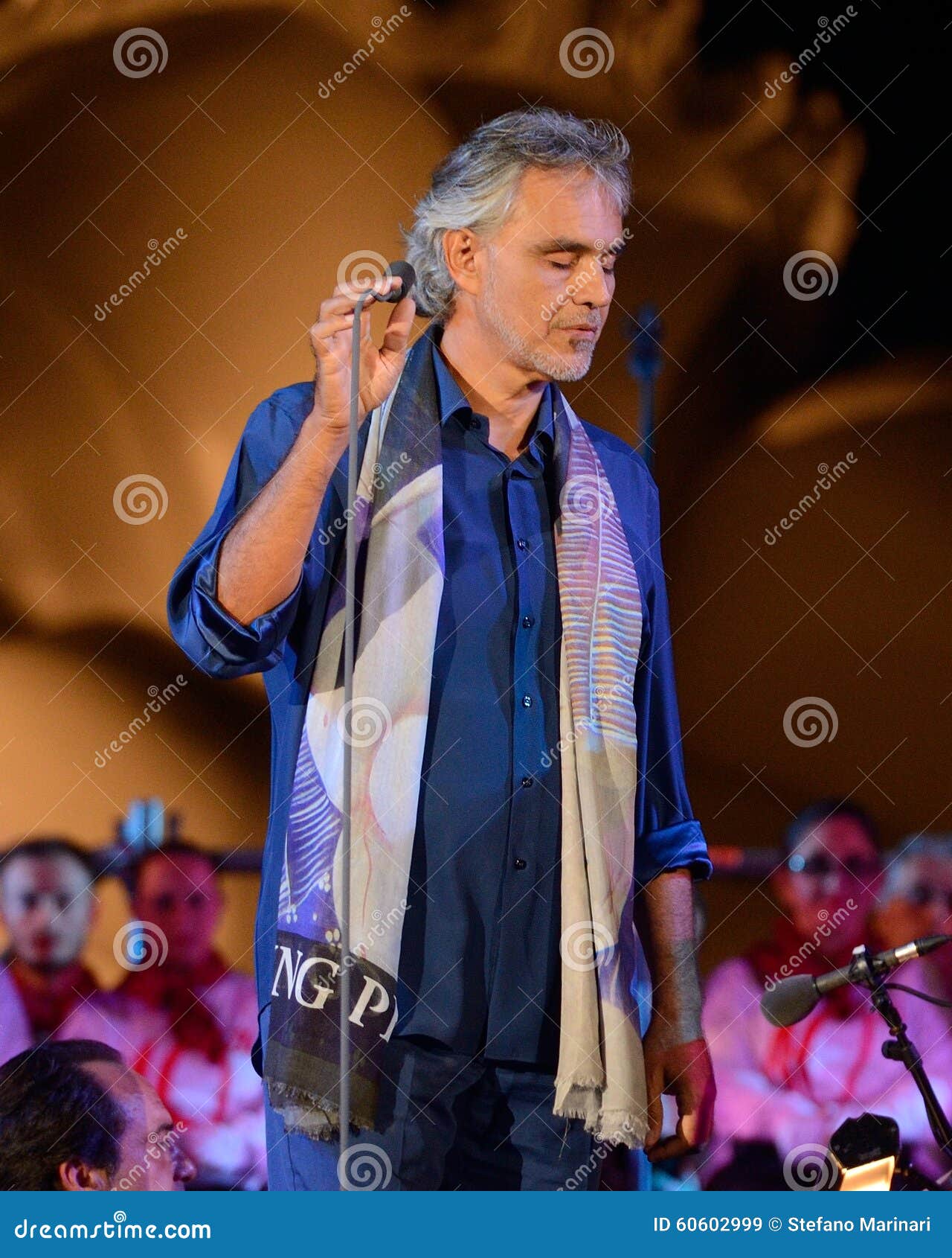 Andrea Bocelli redactionele stock afbeelding. Image of teneur - 60602999