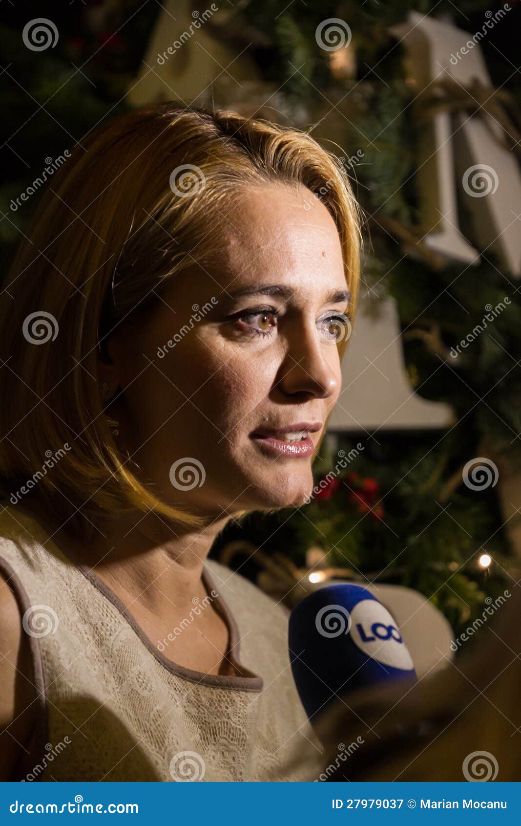 Andreea Esca editorial photography. Image of esca, journalism - 27979037