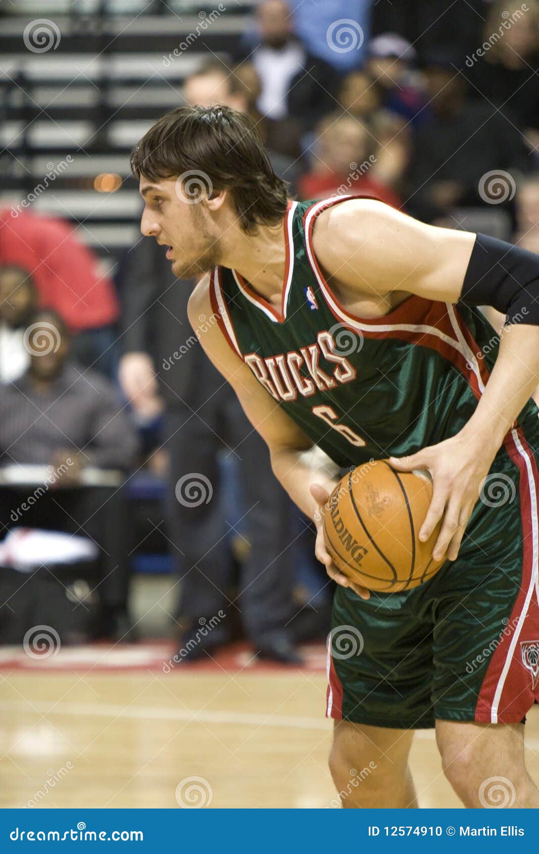 Andrew Bogut of the Milwaukee Bucks Editorial Image - Image of detroit ...