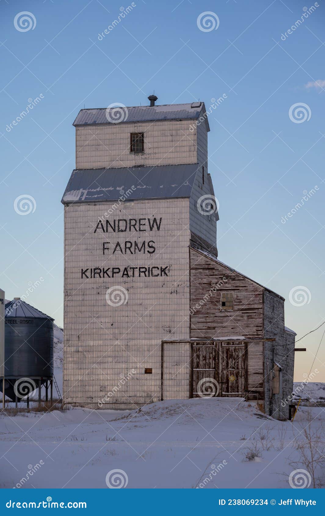 Andrew Farms Grain Elevator Outside Drumheller Editorial Stock Image ...